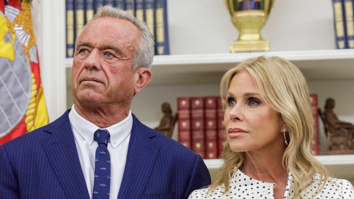 'Doormat' Cheryl Hines is 'treated horribly' by Robert F Kennedy Jr ...