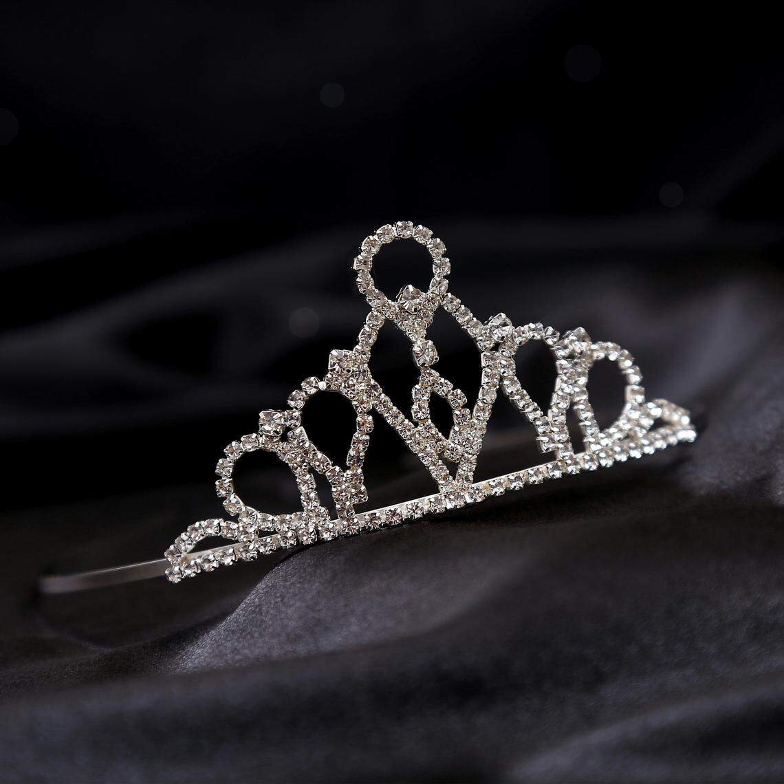Pines debuts its Royal Court pageant winners. Here’s who snagged a tiara