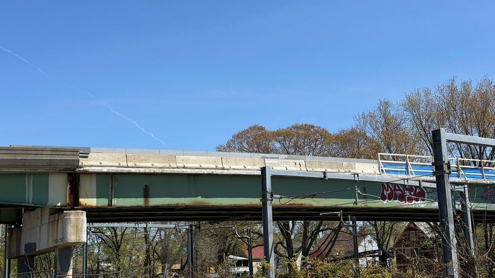 RIDOT reopens Route 10 on-ramp in Cranston following barrier collapse