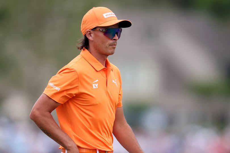 Rickie Fowler and Maverick McNealy react to Donald Trump statue at PGA ...