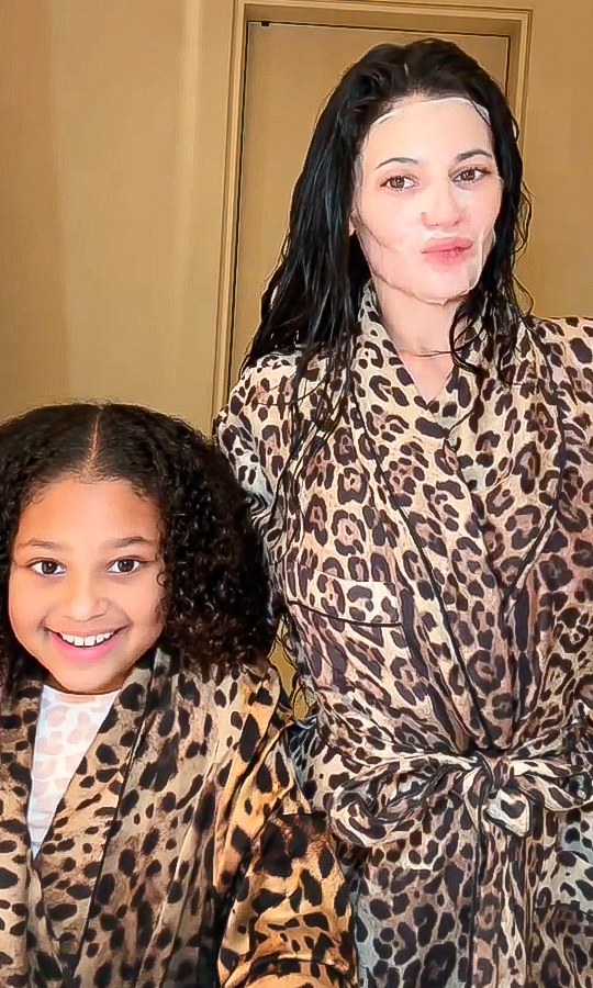 Stormi: "Mommy looks crazy" 🚨