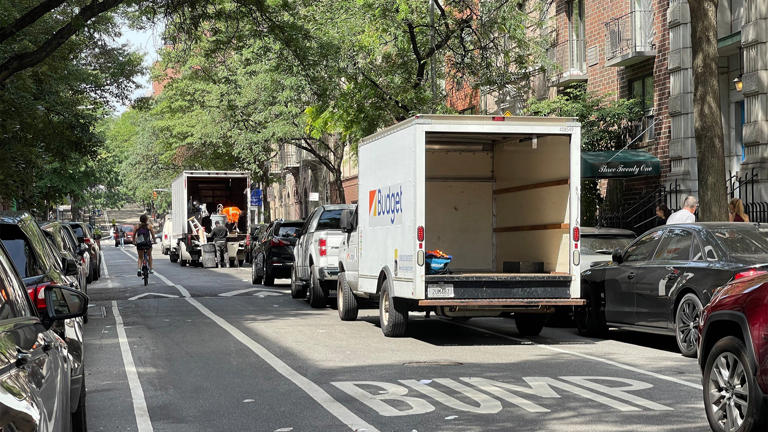 New York City’s population is falling again—but it isn’t just the rich ...