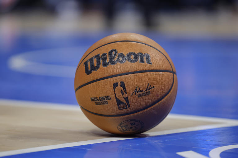 Guardians broadcast shuffle offers new clue on Cavs TV future