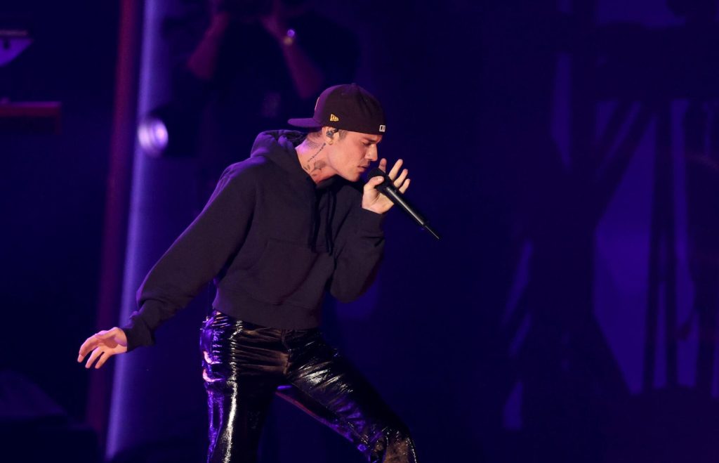 Justin Bieber scores his first Hot Christian Songs top 10