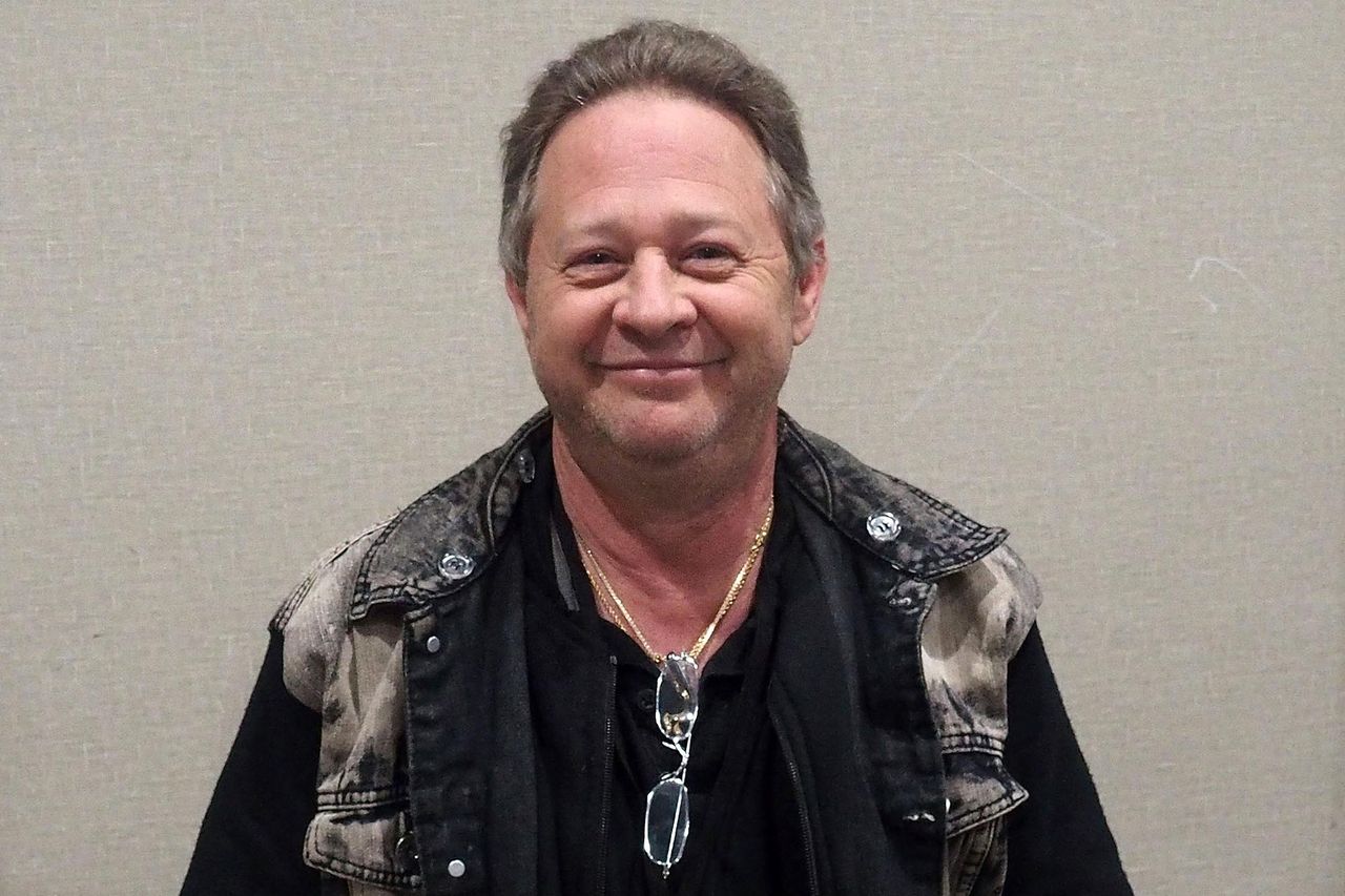 Richard Pryor arranged 'makeout sessions,' peeping opportunity for teen ...