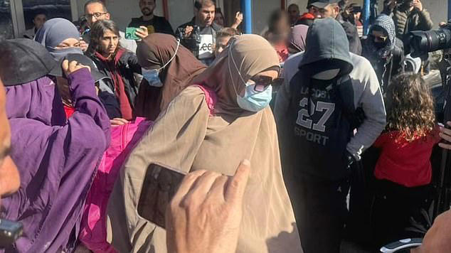 Bleak fate awaiting at least two ISIS brides on return to Australia ...