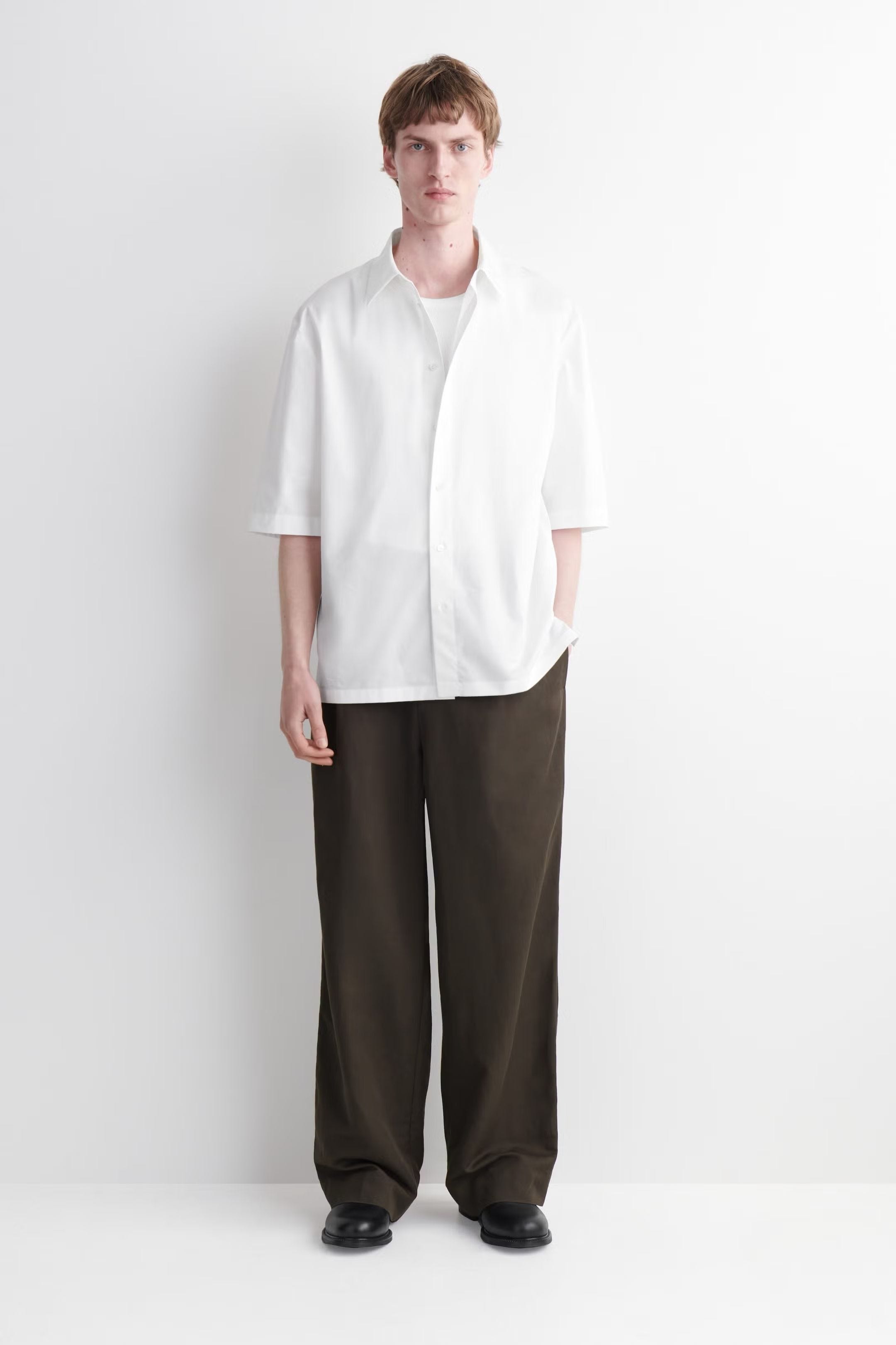 Menswear bros will be wearing these short-sleeve button-up shirts all ...