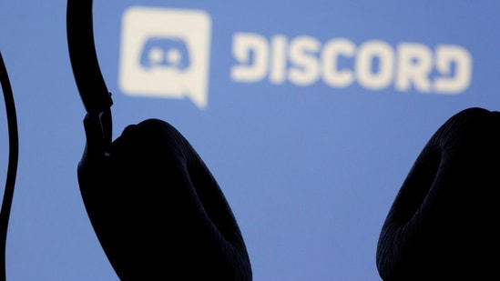 Discord down: Users report 'stuck on loading,' app not opening amid ...
