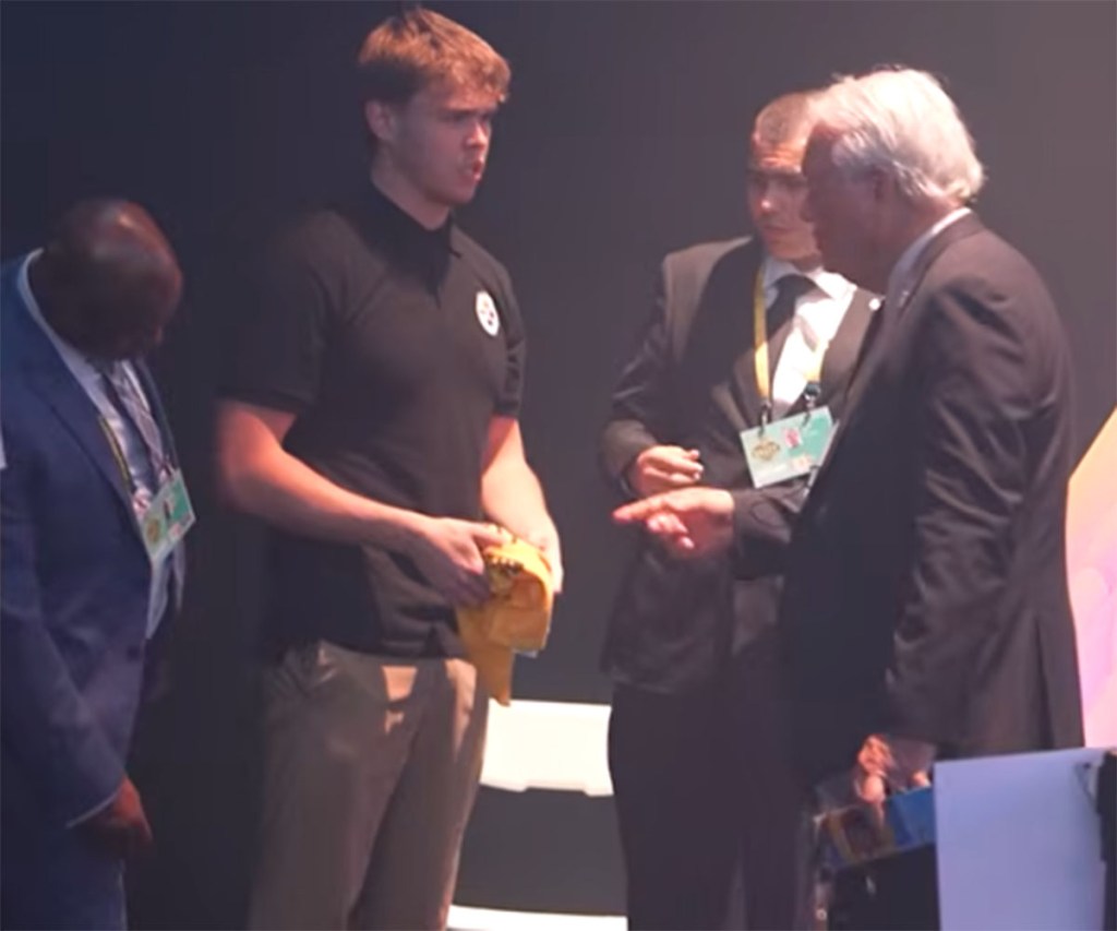 YouTube personality crashes NFL draft stage to announce 'pick' — and it ...