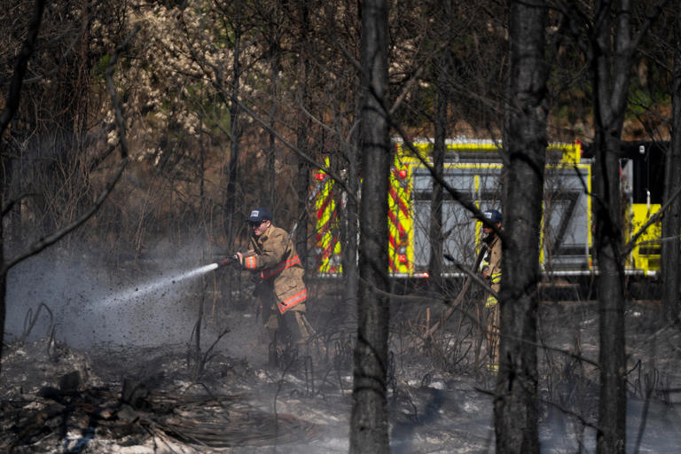 See maps of wildfires still burning in Georgia and Florida