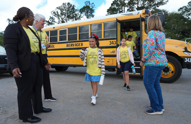 Miami-Dade drivers could now be ticketed by school bus AI cameras