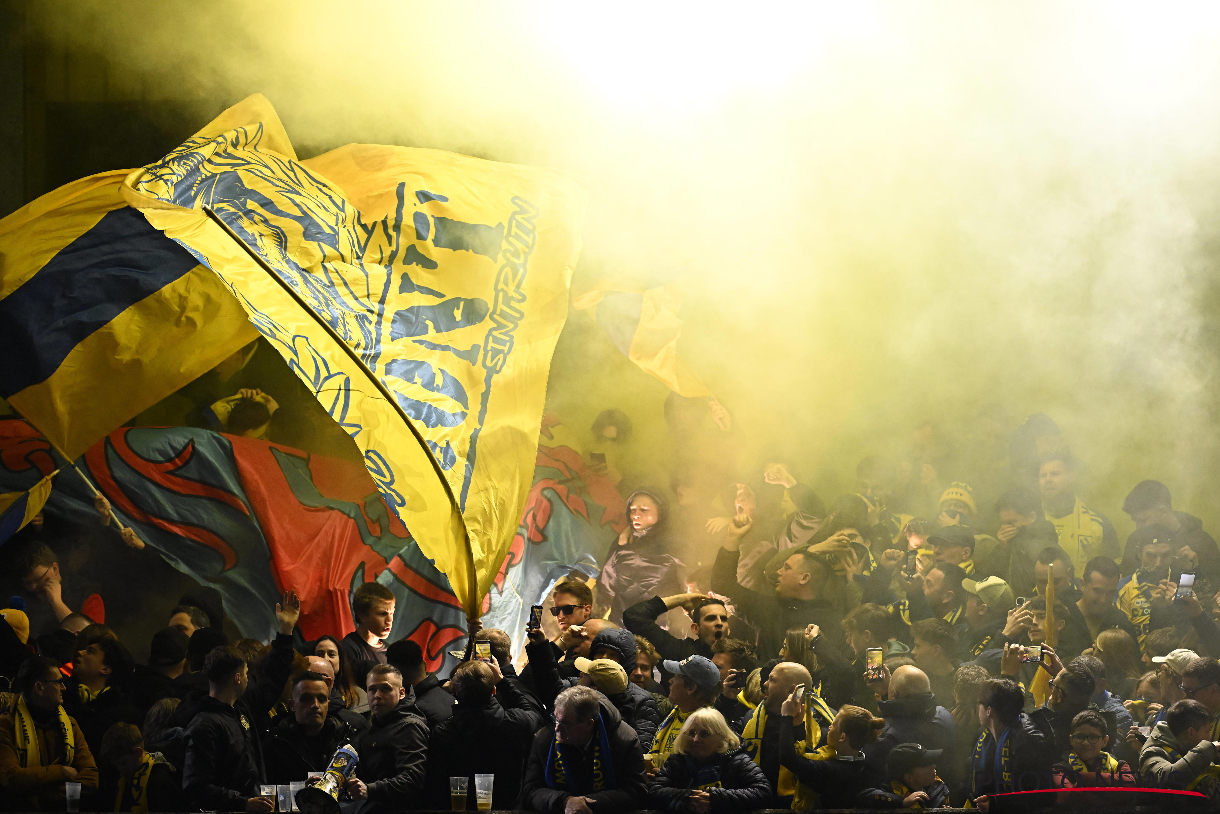 STVV-fan riskeert stadionverbod na 'vuistslag' tijdens wedstrijd tegen ...