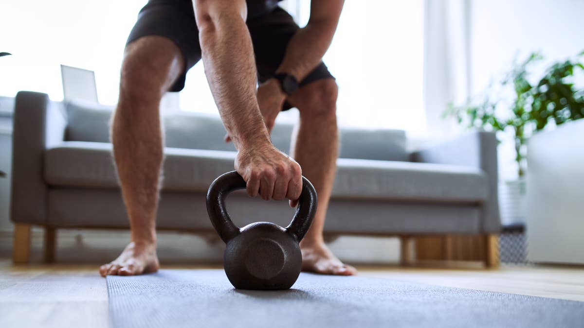 Should you lift barefoot for better gains? A physical therapist weighs in