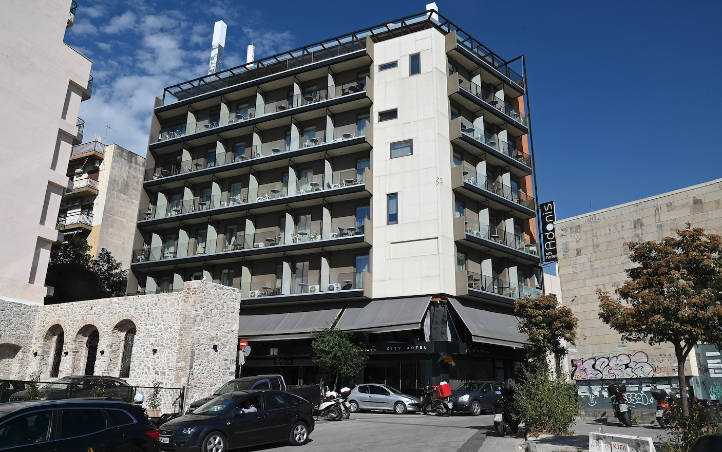 Τα φυσίγγια στην Εισαγγελία, η άδεια οπλοφορίας και η διπλή επίθεση ...