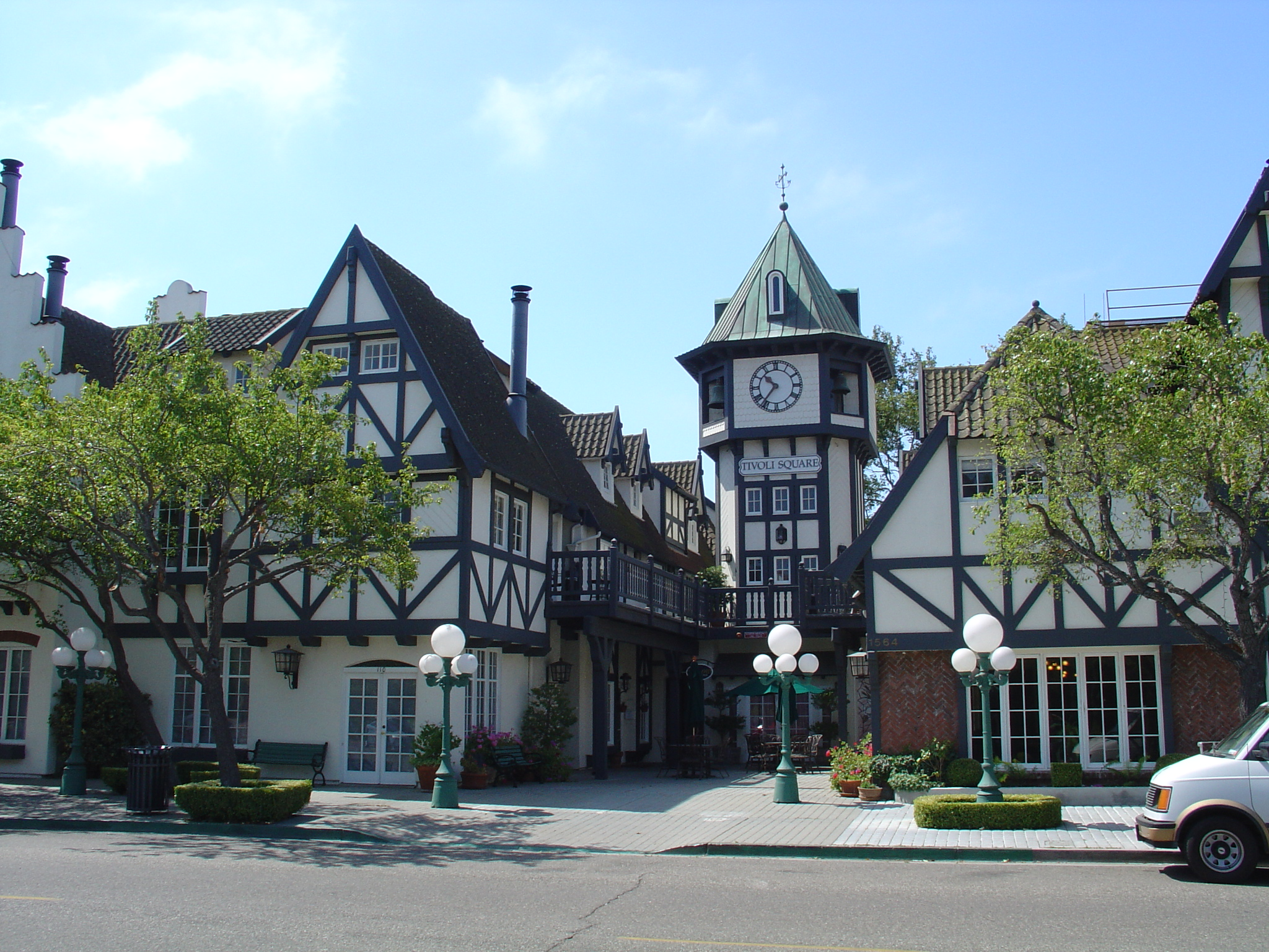15 American small towns that look exactly like European villages