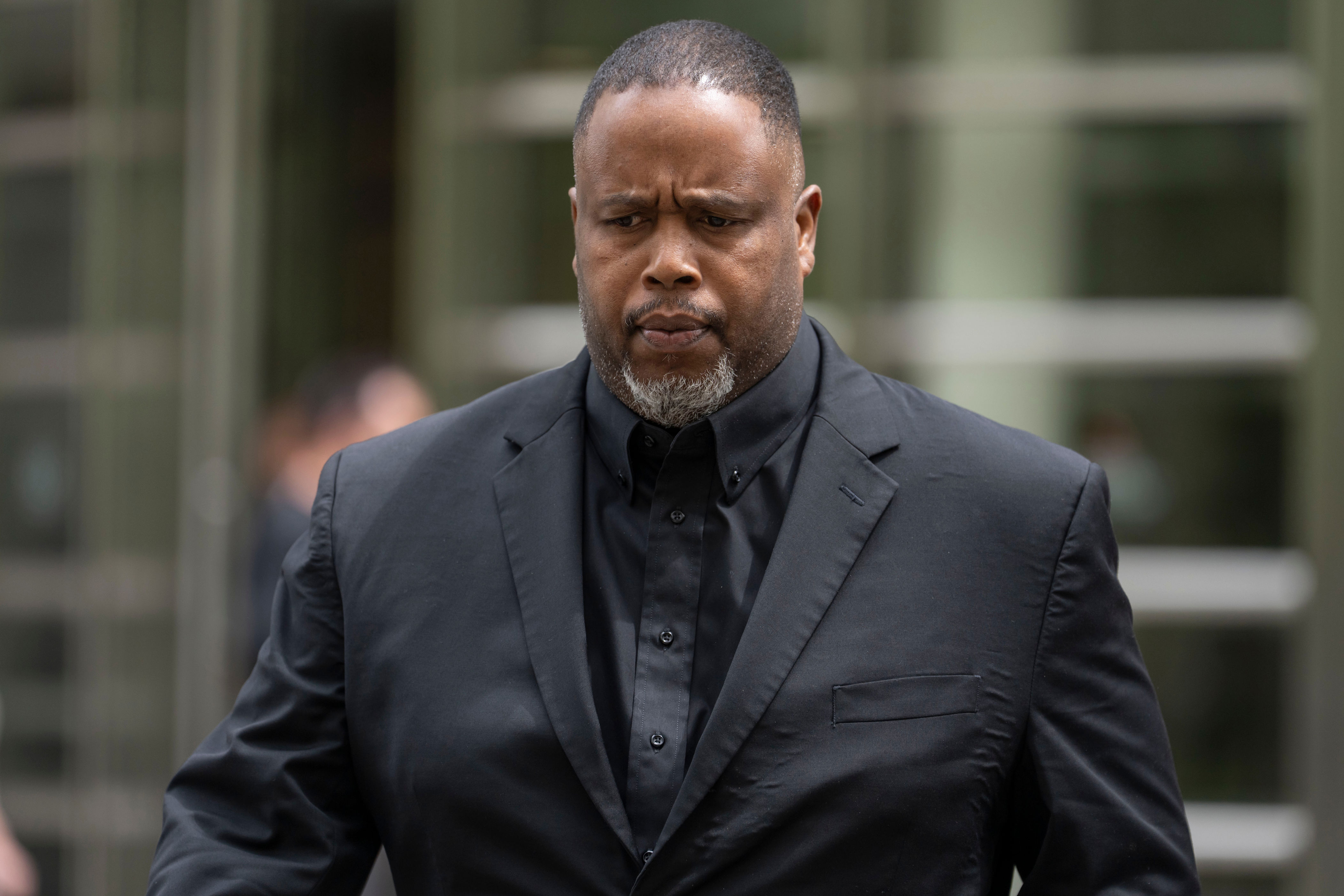Damon Jones first to plead guilty after gambling probe; former NBA ...
