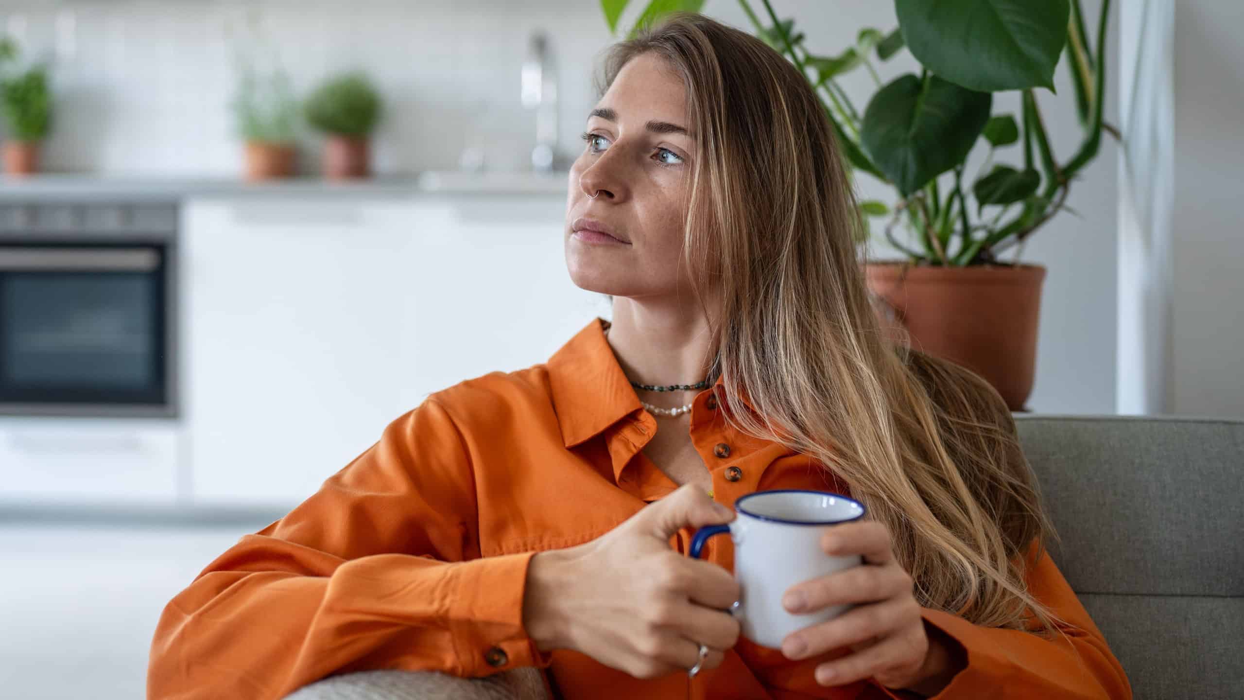 10 things many women keep secret and don't tell their husbands