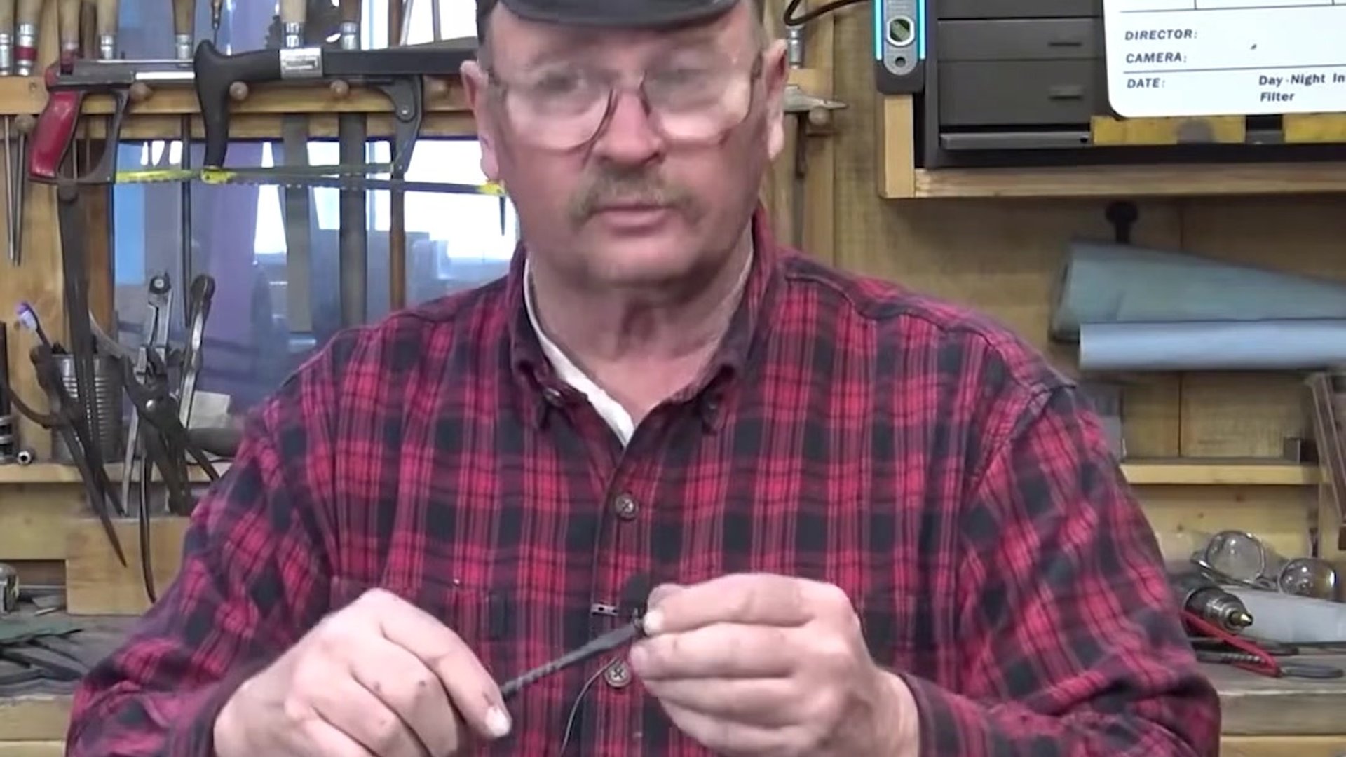 Forging a rustic handmade screwdriver