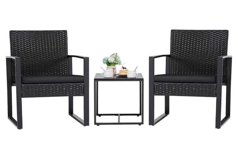 Amazon’s hush-hush backyard living sale includes umbrellas, outdoor ...