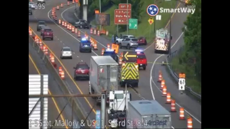 2 hospitalized after crash in I-55 construction zone