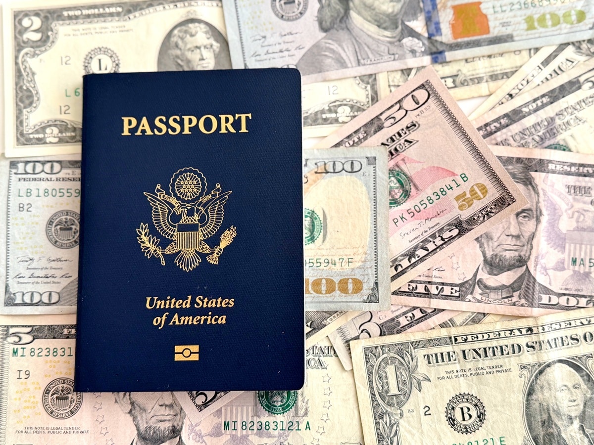 US to issue passports featuring President Trump’s face. Seriously.