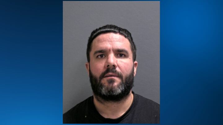 Man charged with 24 forgery counts tied to gift-card scheme at Sioux ...