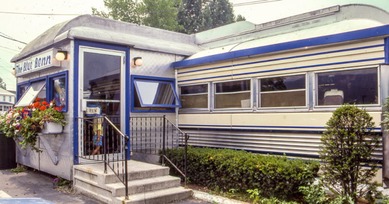 50 legendary local restaurants across America (one in every state)