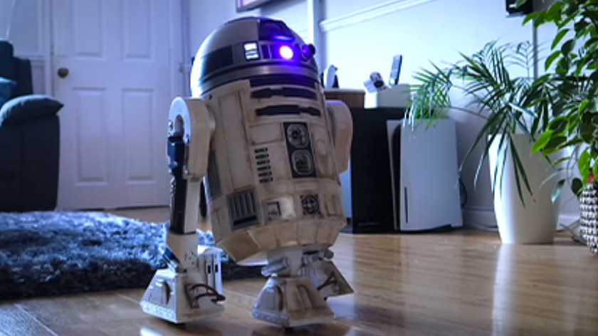 From fresh parts to battle worn this R2D2 build tells a story
