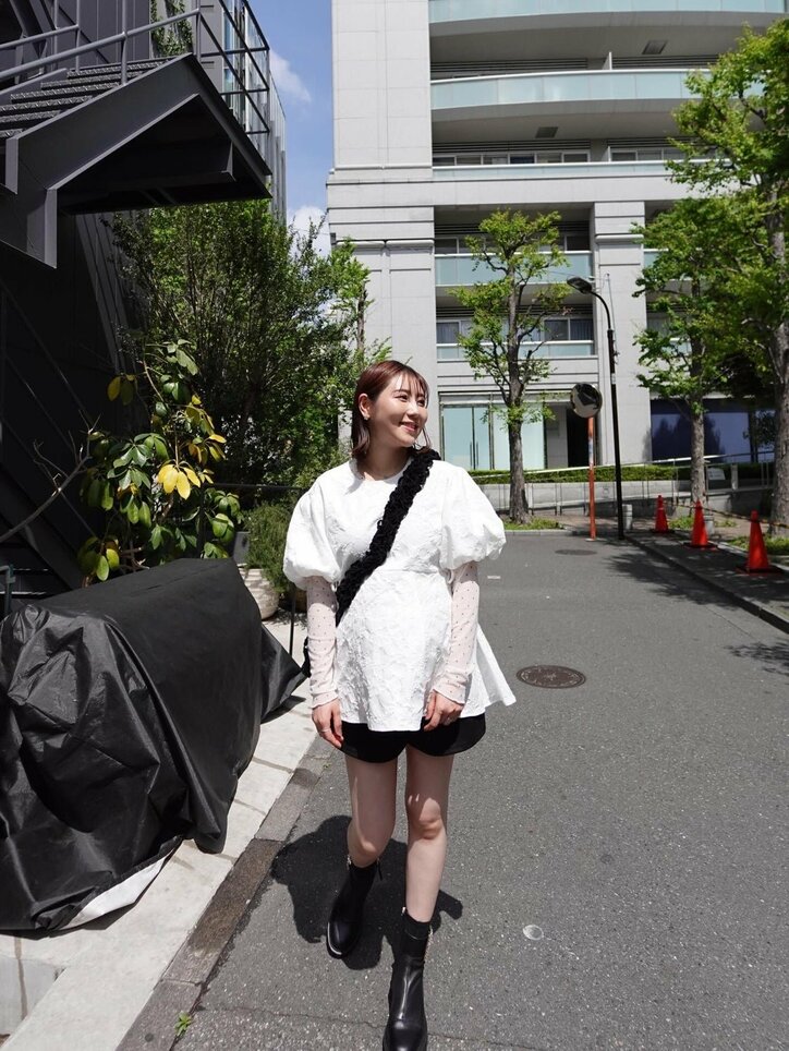 “31歳差婚”の西野未姫、第2子妊娠中の大きなおなかが目立つ全身ショットを公開「パンパンになってきました」