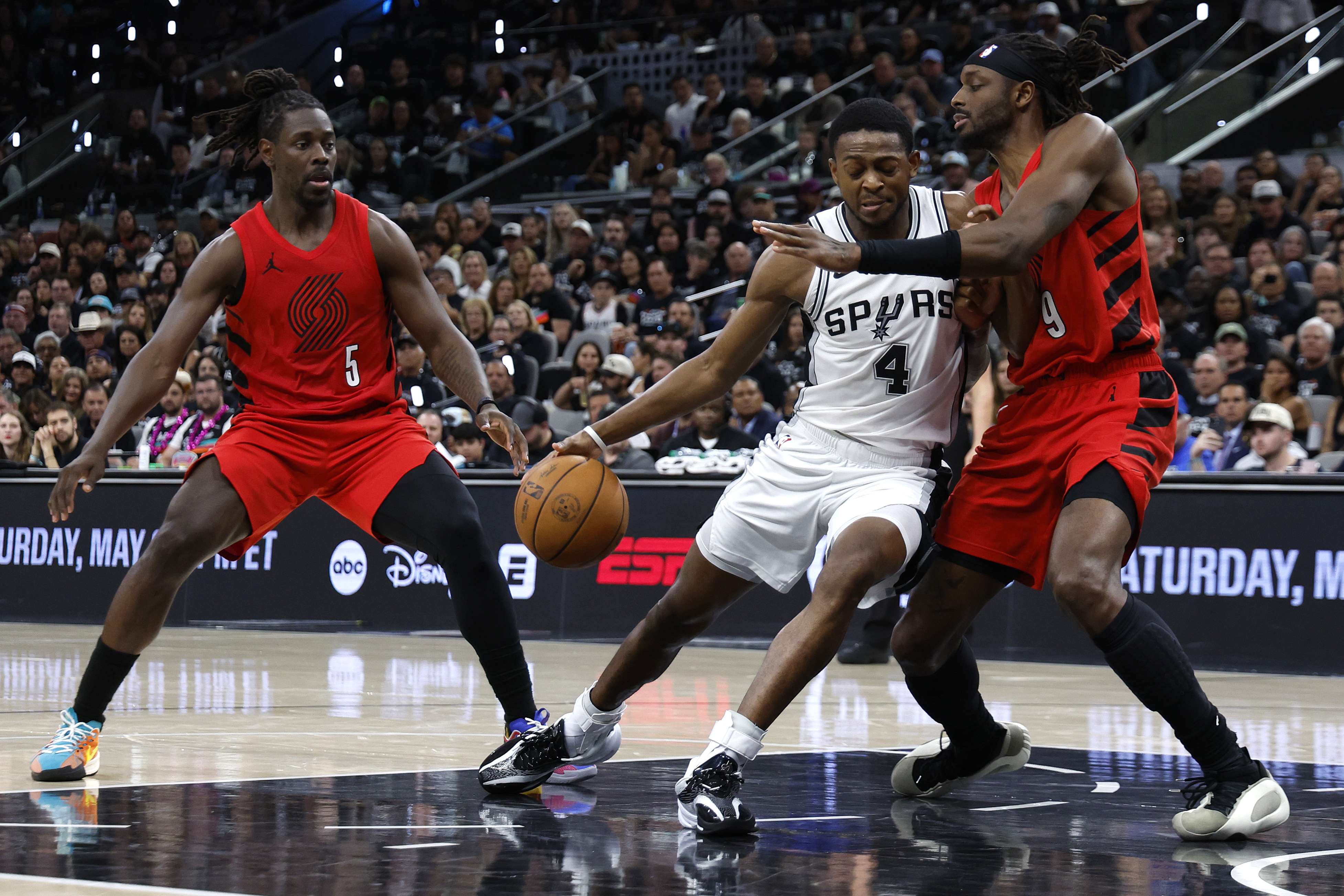 Trail Blazers fall to Spurs, season over