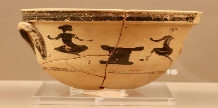 Βραυρώνια: Η αινιγματική τελετή μύησης των κοριτσιών στην αρχαία Αθήνα