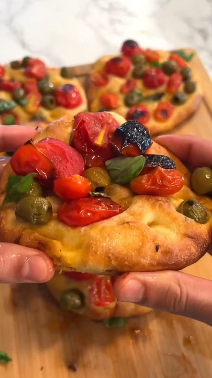 How to make soft and tasty mini focaccine at home?