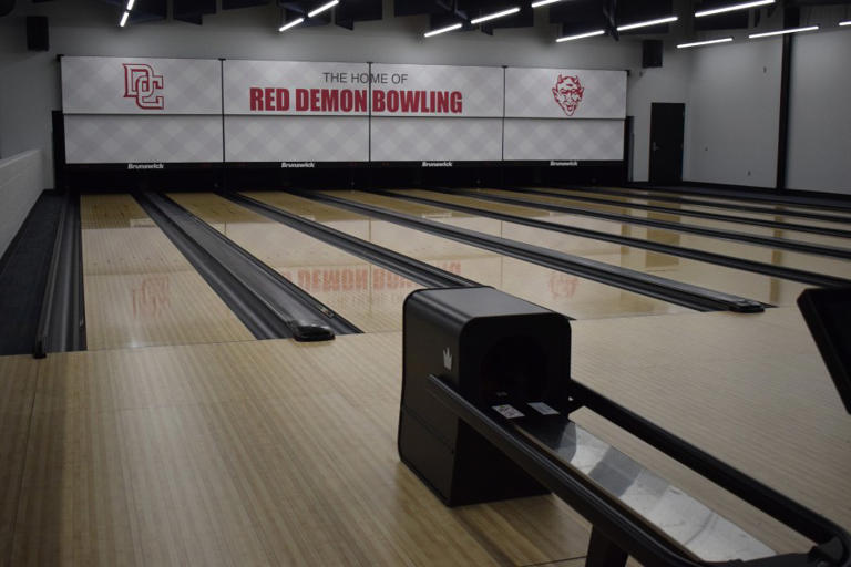 Kansas high school unveils in-house bowling alley