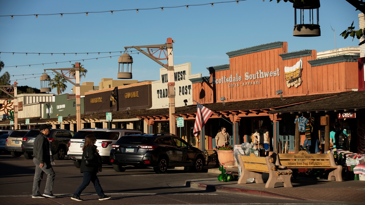 One square mile in Scottsdale holds adobe churches, art galleries, and ...