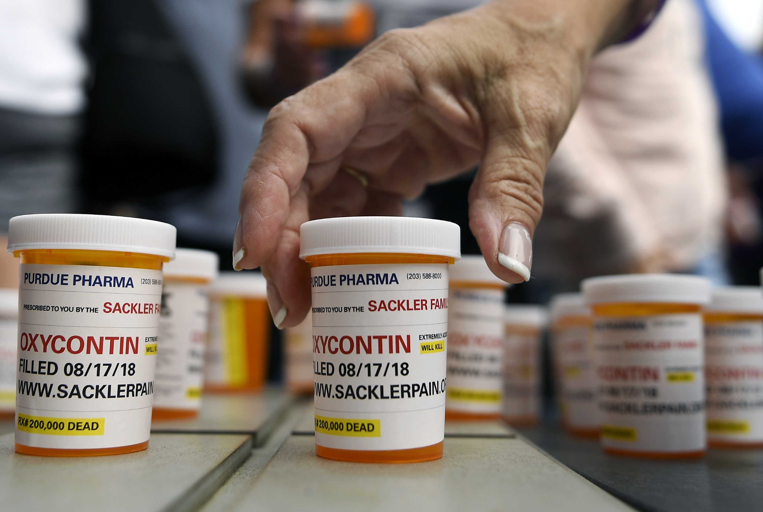 OxyContin maker Purdue Pharma set to dissolve after judge approves its ...