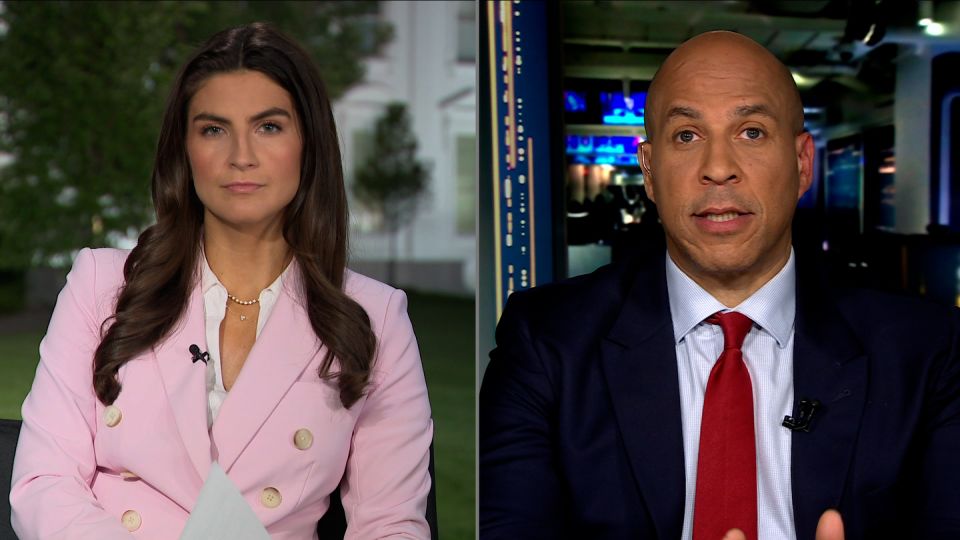 Sen. Booker: Blanche 'lost all shreds of integrity' with Comey indictment