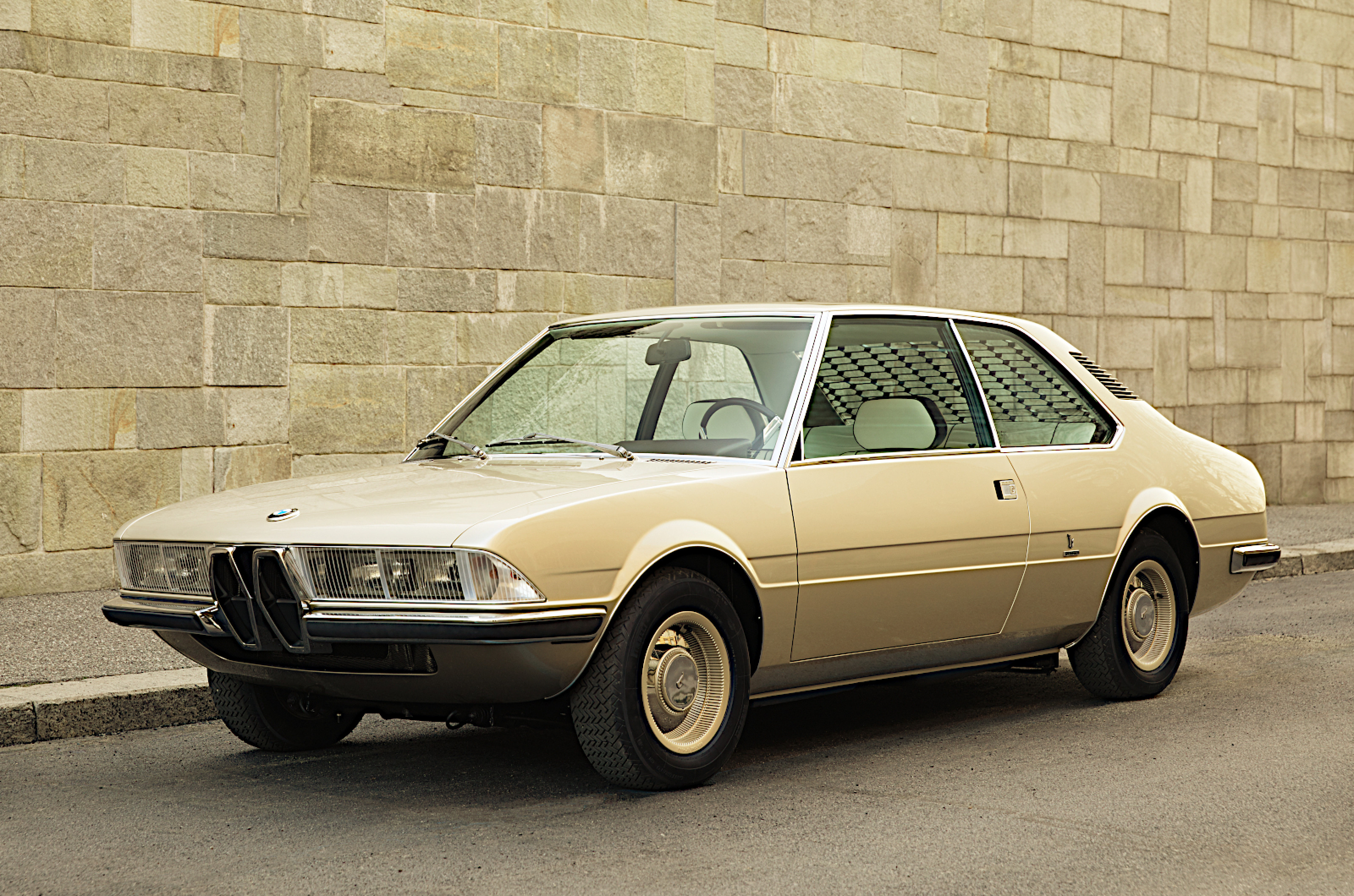 26 jaw-dropping '70s concept cars