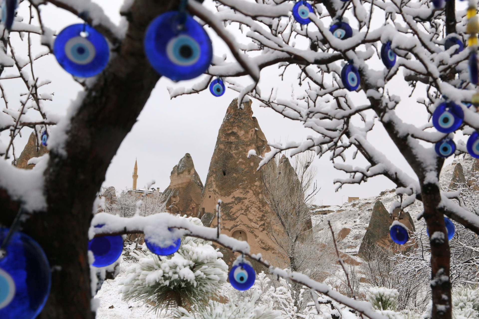 30 spooky superstitions from around the world