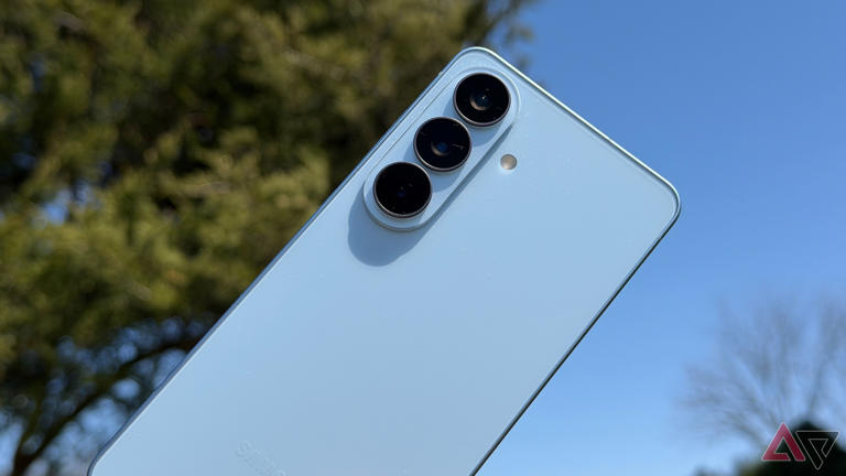 Samsung Galaxy phones are finally catching up to Android rivals with ...