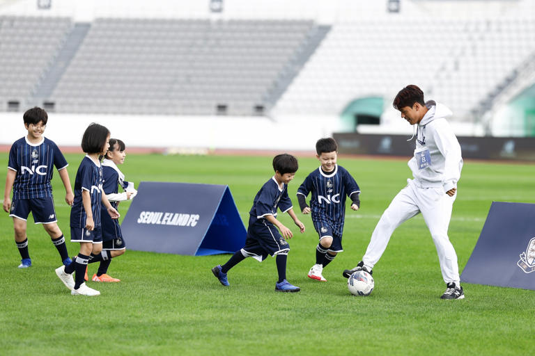 '어린이팬 모두 모여라' 서울 이랜드, '키즈 풋볼 페스티벌' 개최... K리그 그라운드 위에서 축구하자!