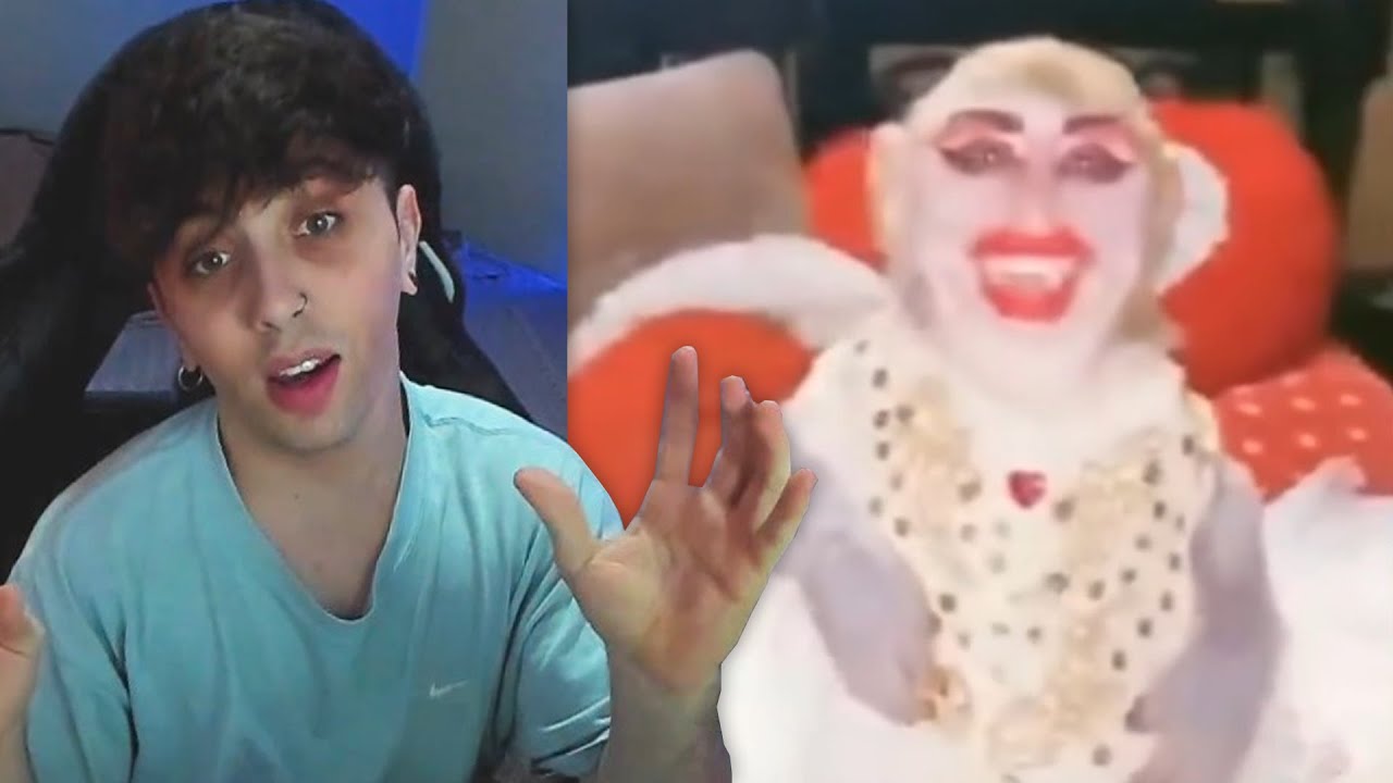 Viendo momos :v