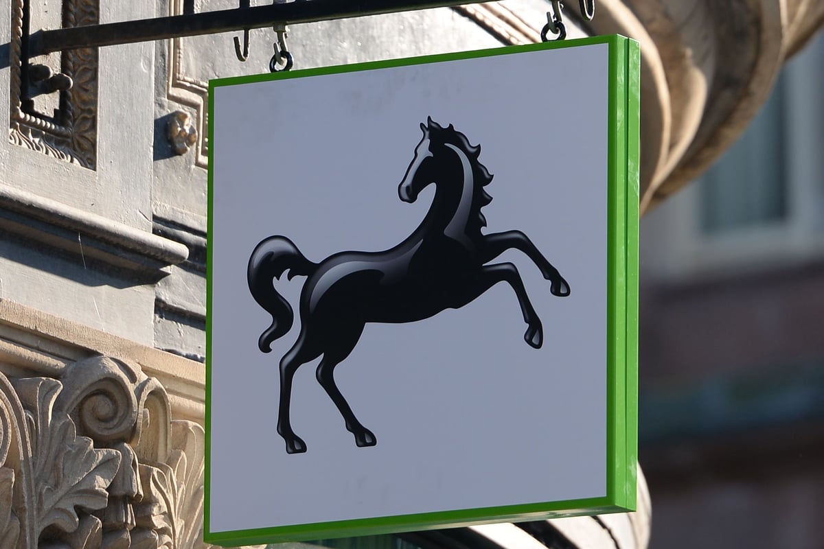Lloyds, Halifax and Bank of Scotland customers hit by app outage