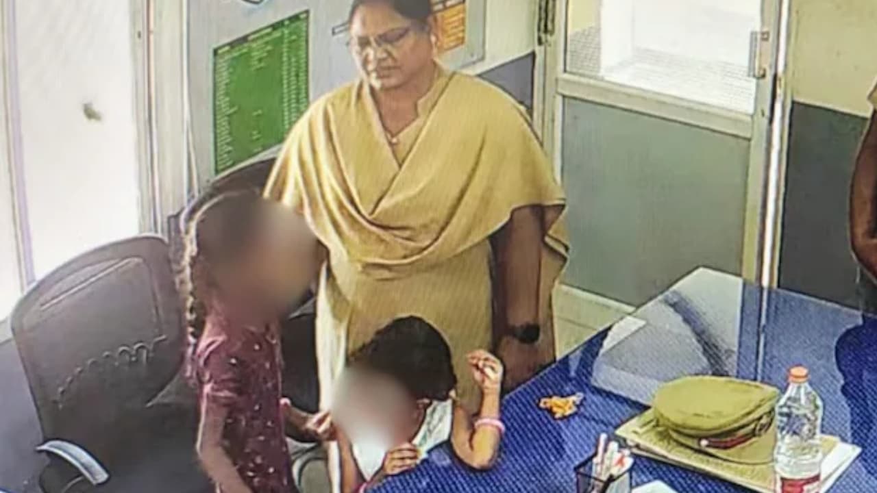 Counselling visit turns shocking: Telangana couple leaves daughters at ...