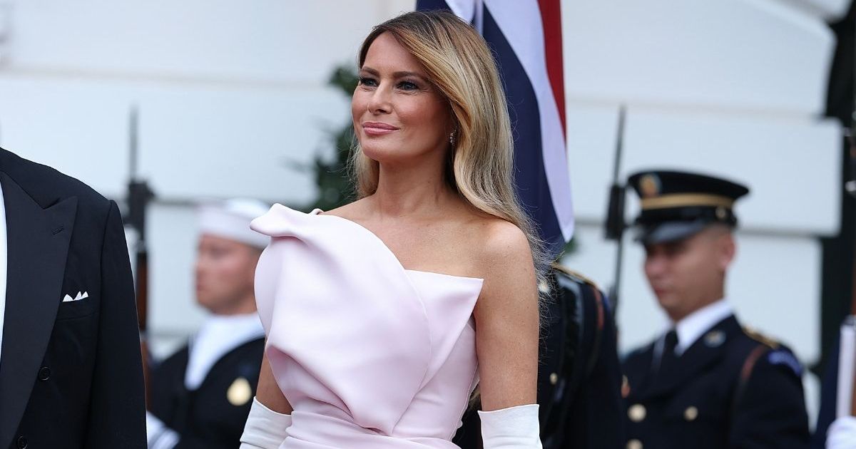 Melania Trump goes couture in strapless Dior gown for state dinner