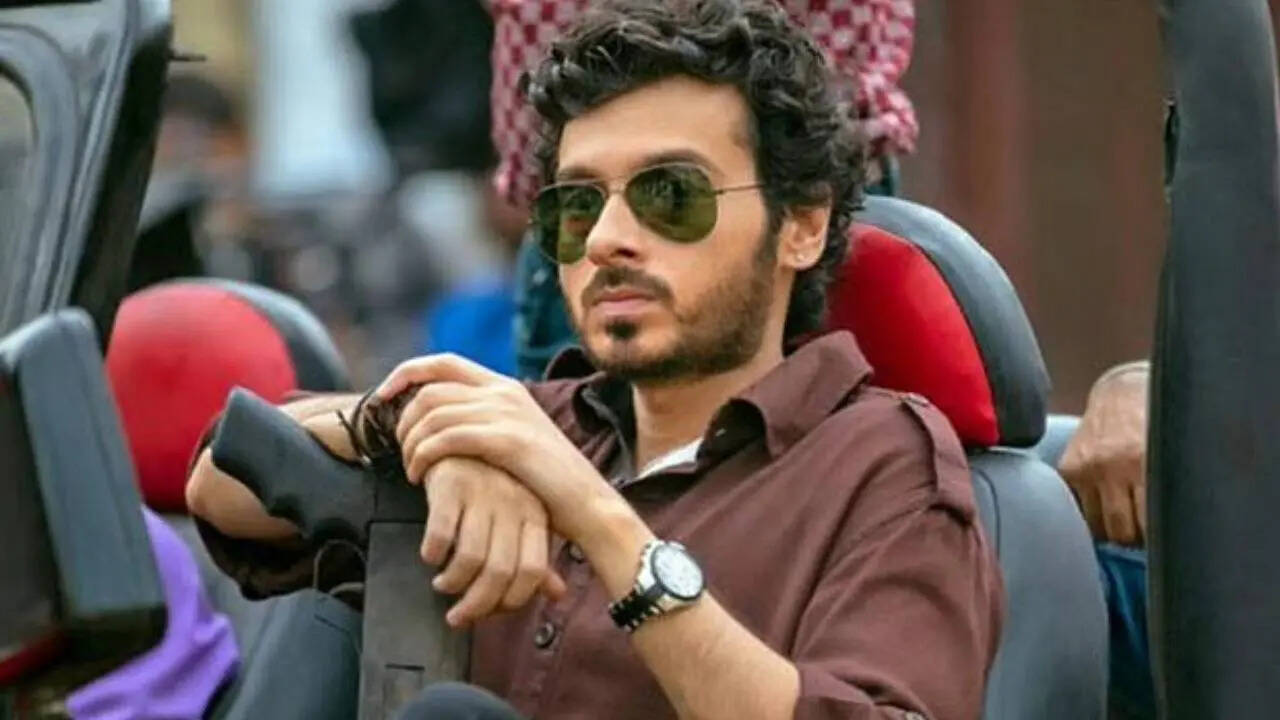 Mirzapur - The film: Divyenndu aka Munna Bhaiya promises ‘full paisa ...