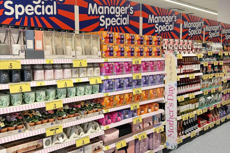 High street giant with 760 stores to open in former Debenhams site in ...