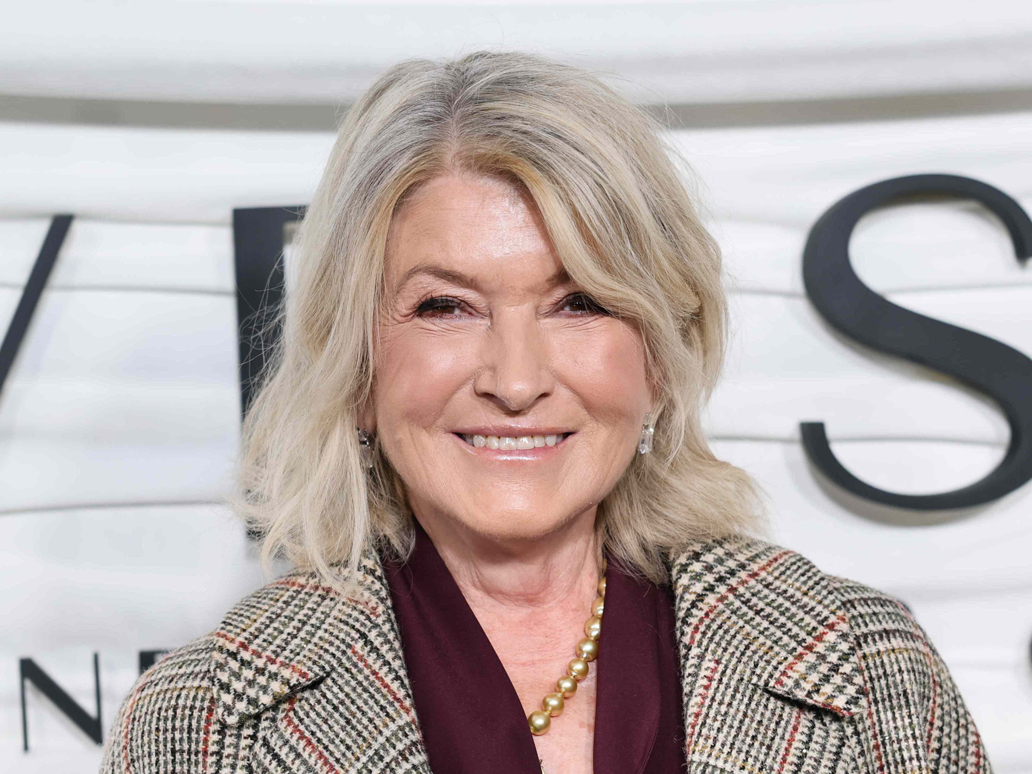 Martha Stewart's Spring Manicure Called on the Nail Polish Fran ...