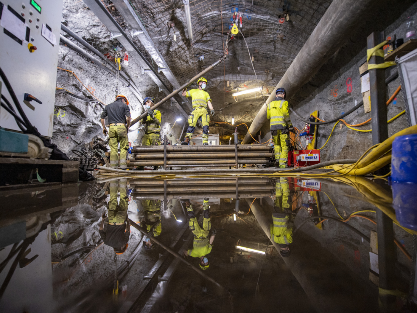 Des chercheurs provoquent des microséismes artificiels au Tessin