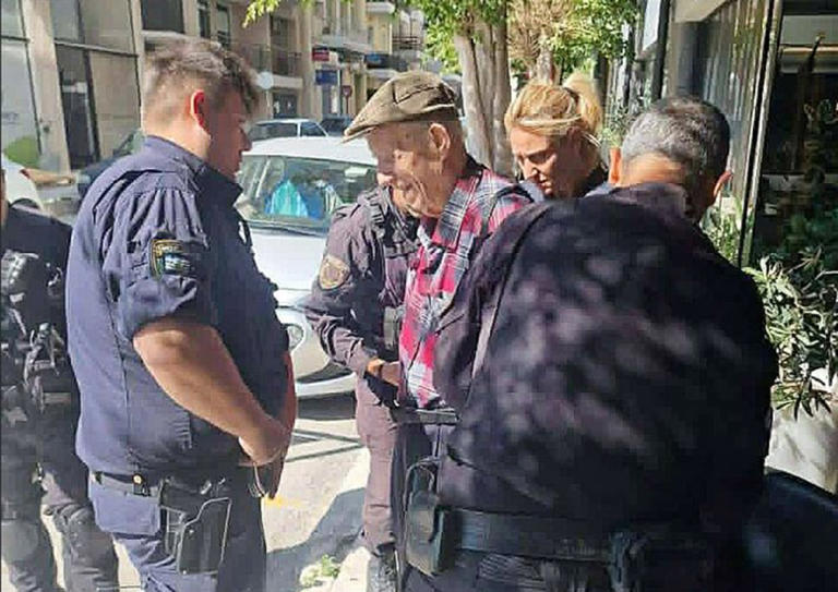 Ο αστυνομικός που συνέλαβε τον 89χρονο στο ξενοδοχείο στην Πάτρα ...