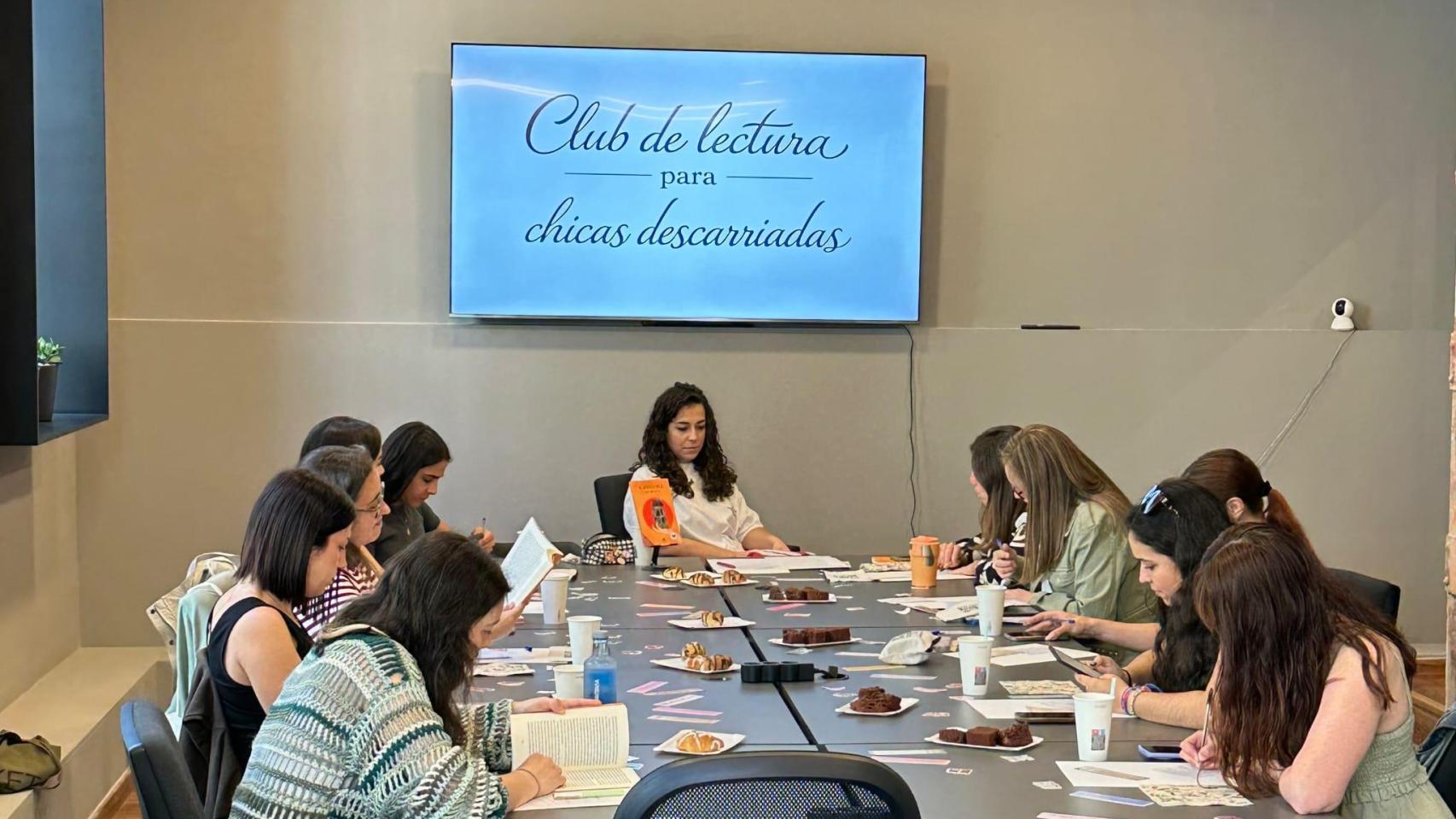 El 'Club de lectura para chicas descarriadas', un fenómeno en Vigo ...